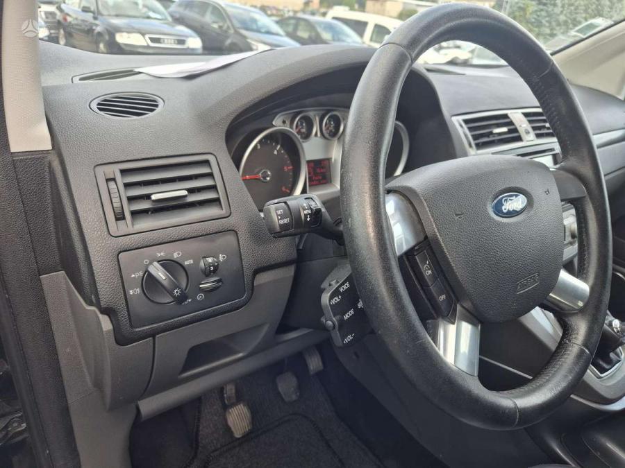 Black Chevrolet Captiva 2011 in Utena, with an engine capacity of 2.20 L and mileage of 226 thousand km for 4200 €, photo 14 on AUTOMOTO.COM.LV