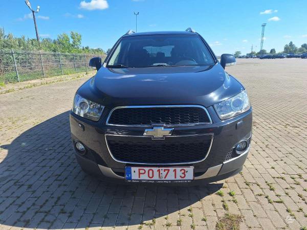 Black Chevrolet Captiva 2011 in Marijampole, with an engine capacity of 2.23 L and mileage of 290 thousand km for 4600 €, photo 9 on AUTOMOTO.COM.LV