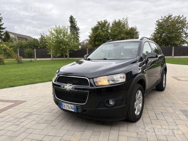 Melns Chevrolet Captiva 2011 Bauska, ar dzinēja tilpumu 2.20 L un nobraukumu 240 tūkst. km par 4800 €, foto 1 vietnē AUTOMOTO.COM.LV
