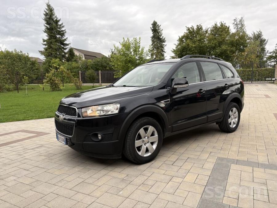 Melns Chevrolet Captiva 2011 Bauska, ar dzinēja tilpumu 2.20 L un nobraukumu 240 tūkst. km par 4800 €, foto 3 vietnē AUTOMOTO.COM.LV