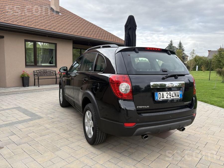 Melns Chevrolet Captiva 2011 Bauska, ar dzinēja tilpumu 2.20 L un nobraukumu 240 tūkst. km par 4800 €, foto 8 vietnē AUTOMOTO.COM.LV