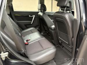 Melns Chevrolet Captiva 2011 Bauska, ar dzinēja tilpumu 2.20 L un nobraukumu 240 tūkst. km par 4800 €, foto 16 vietnē AUTOMOTO.COM.LV