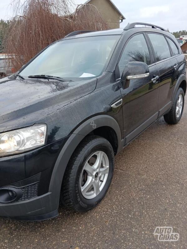 Black Chevrolet Captiva 2012 in Utena, with an engine capacity of 2.20 L and mileage of 232 thousand km for 4300 €, photo 2 on AUTOMOTO.COM.LV