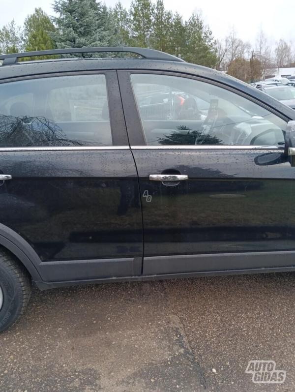 Black Chevrolet Captiva 2012 in Utena, with an engine capacity of 2.20 L and mileage of 232 thousand km for 4300 €, photo 7 on AUTOMOTO.COM.LV