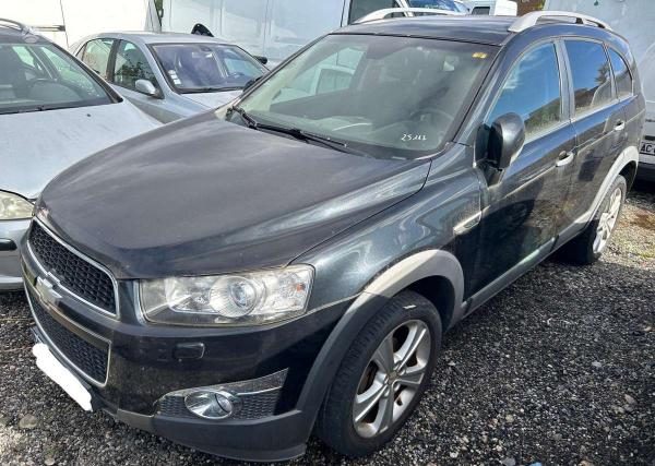 Black Chevrolet Captiva 2012 in Taurage, with an engine capacity of 2.20 L and mileage of 189 thousand km for 3700 €, photo 4 on AUTOMOTO.COM.LV