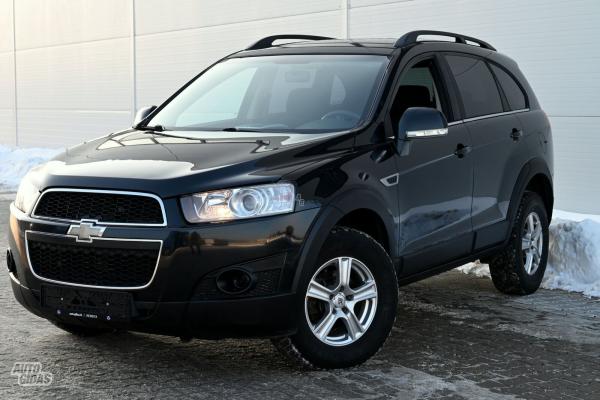 Black Chevrolet Captiva 2012 in Kretinga, with an engine capacity of 2.20 L and mileage of 216 thousand km for 4150 €, photo 3 on AUTOMOTO.COM.LV