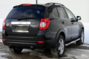 Black Chevrolet Captiva 2012 in Kretinga, with an engine capacity of 2.20 L and mileage of 224 thousand km for 5750 €, photo 7 on AUTOMOTO.COM.LV