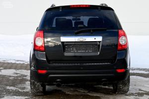 Black Chevrolet Captiva 2012 in Kretinga, with an engine capacity of 2.20 L and mileage of 224 thousand km for 5750 €, photo 8 on AUTOMOTO.COM.LV