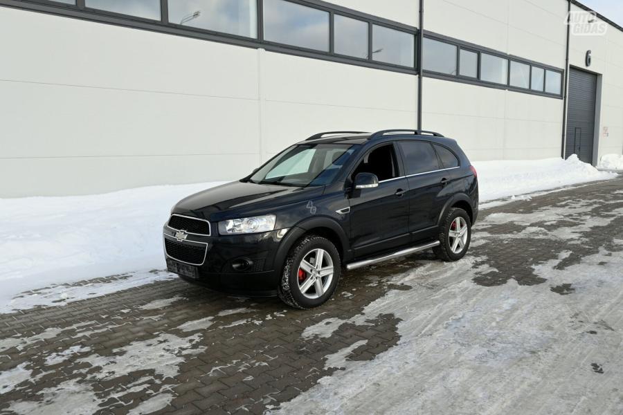 Black Chevrolet Captiva 2012 in Kretinga, with an engine capacity of 2.20 L and mileage of 224 thousand km for 5750 €, photo 13 on AUTOMOTO.COM.LV