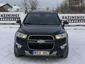 Black Chevrolet Captiva 2012 in Vilnius, with an engine capacity of 2.23 L and mileage of 191 thousand km for 4500 €, photo 3 on AUTOMOTO.COM.LV