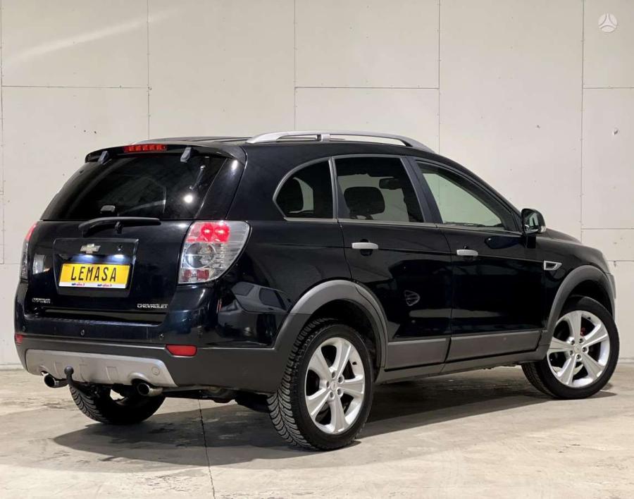 Melns Chevrolet Captiva 2012 Klaipėda, ar dzinēja tilpumu 2.23 L un nobraukumu 208 tūkst. km par 5555 €, foto 10 vietnē AUTOMOTO.COM.LV
