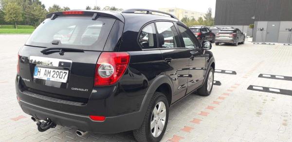 Melns Chevrolet Captiva 2012 Šauļi, ar dzinēja tilpumu 2.20 L un nobraukumu 235 tūkst. km par 4999 €, foto 5 vietnē AUTOMOTO.COM.LV