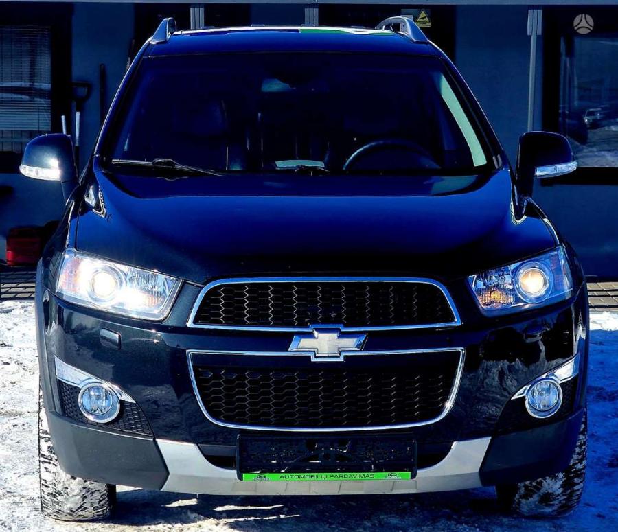 Black Chevrolet Captiva 2012 in Kretinga, with an engine capacity of 2.20 L and mileage of 274 thousand km for 6350 €, photo 2 on AUTOMOTO.COM.LV