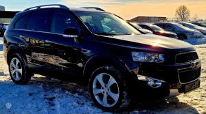 Black Chevrolet Captiva 2012 in Kretinga, with an engine capacity of 2.20 L and mileage of 274 thousand km for 6350 €, photo 5 on AUTOMOTO.COM.LV