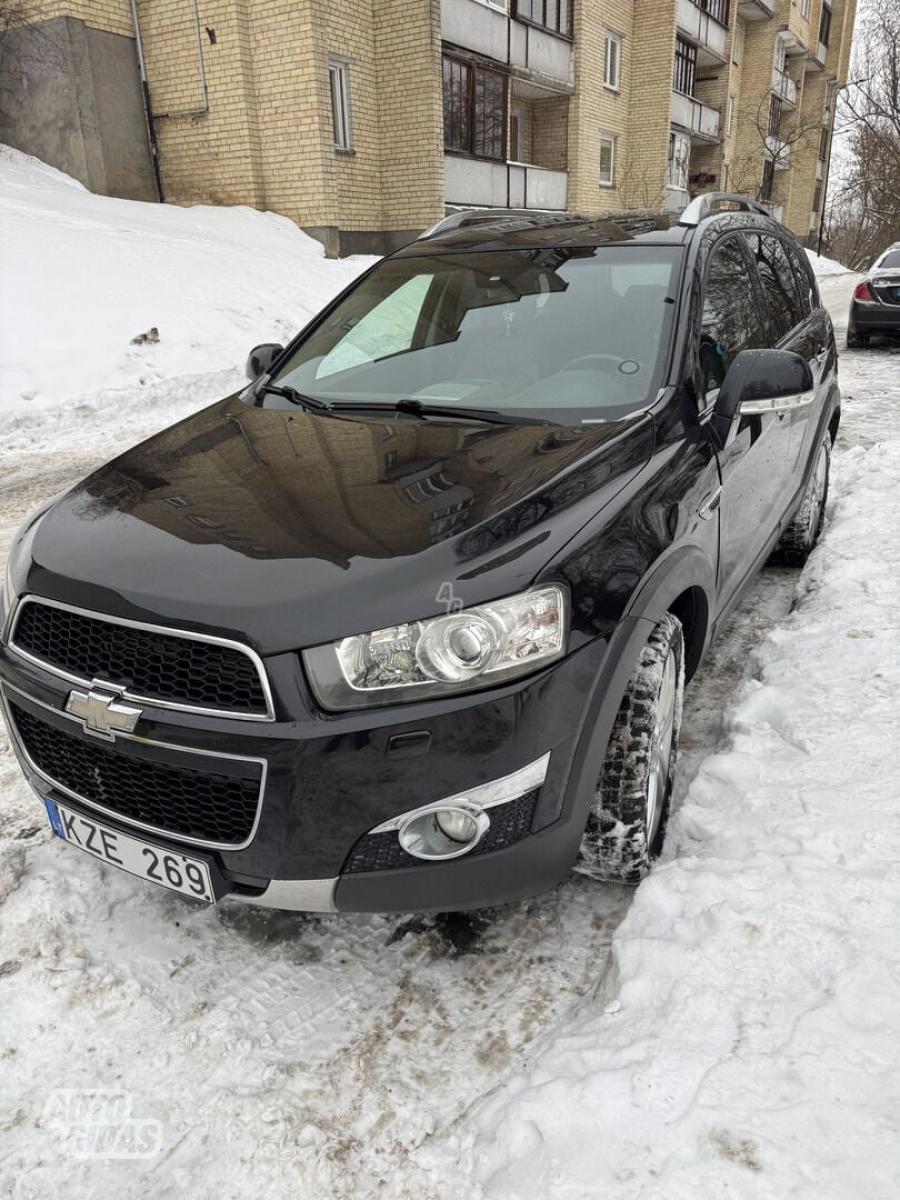 Black Chevrolet Captiva 2012 in Vilnius, with an engine capacity of 2.20 L and mileage of 153 thousand km for 5680 €, photo 2 on AUTOMOTO.COM.LV