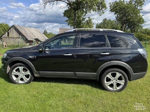 Melns Chevrolet Captiva 2012 Viļņa, ar dzinēja tilpumu 2.20 L un nobraukumu 153 tūkst. km par 5680 €, foto 4 vietnē AUTOMOTO.COM.LV