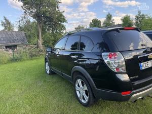 Black Chevrolet Captiva 2012 in Vilnius, with an engine capacity of 2.20 L and mileage of 153 thousand km for 5680 €, photo 13 on AUTOMOTO.COM.LV
