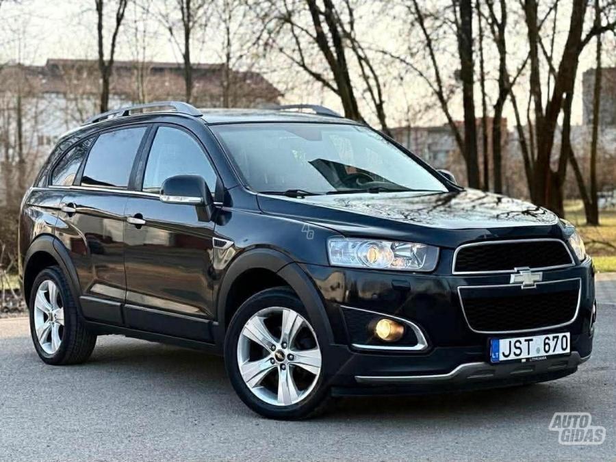 Melns Chevrolet Captiva 2012 Kauņa, ar dzinēja tilpumu 2.00 L un nobraukumu 277 tūkst. km par 5250 €, foto 1 vietnē AUTOMOTO.COM.LV