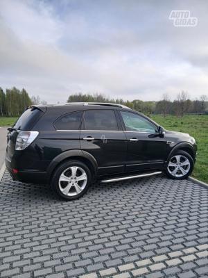 Black Chevrolet Captiva 2012 in Klaipeda, with an engine capacity of 2.20 L and mileage of 300 thousand km for 5000 €, photo 5 on AUTOMOTO.COM.LV
