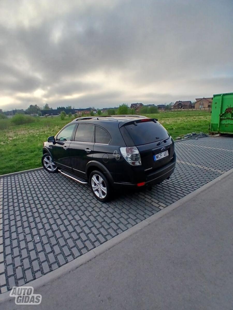 Black Chevrolet Captiva 2012 in Klaipeda, with an engine capacity of 2.20 L and mileage of 300 thousand km for 5000 €, photo 7 on AUTOMOTO.COM.LV