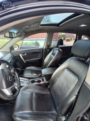 Black Chevrolet Captiva 2012 in Klaipeda, with an engine capacity of 2.20 L and mileage of 300 thousand km for 5000 €, photo 11 on AUTOMOTO.COM.LV