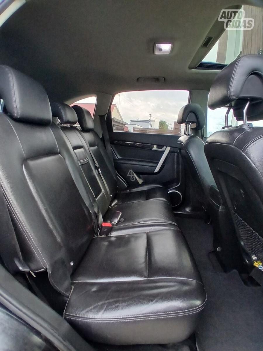 Black Chevrolet Captiva 2012 in Klaipeda, with an engine capacity of 2.20 L and mileage of 300 thousand km for 5000 €, photo 13 on AUTOMOTO.COM.LV