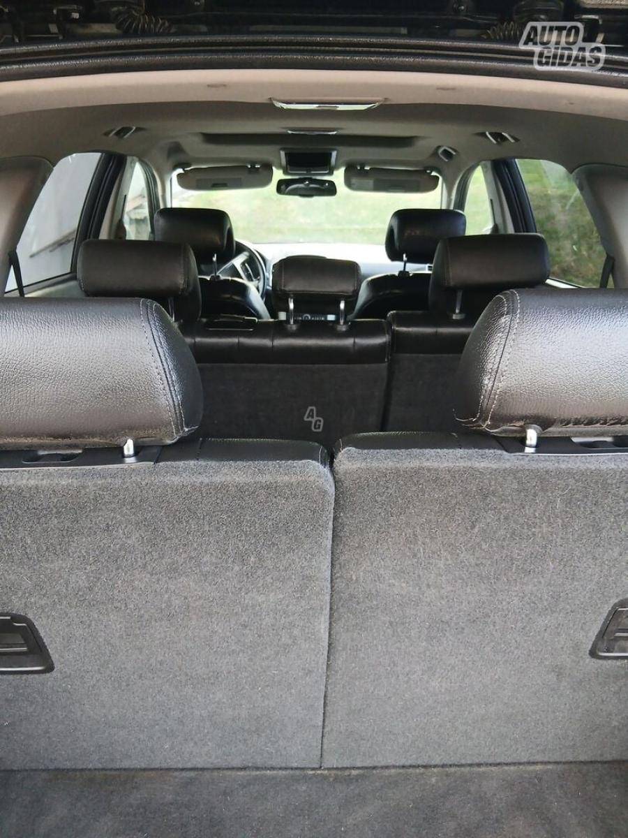 Black Chevrolet Captiva 2012 in Klaipeda, with an engine capacity of 2.20 L and mileage of 300 thousand km for 5000 €, photo 16 on AUTOMOTO.COM.LV