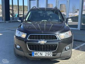 Melns Chevrolet Captiva 2012 Viļņa, ar dzinēja tilpumu 2.20 L un nobraukumu 270 tūkst. km par 3500 €, foto 3 vietnē AUTOMOTO.COM.LV