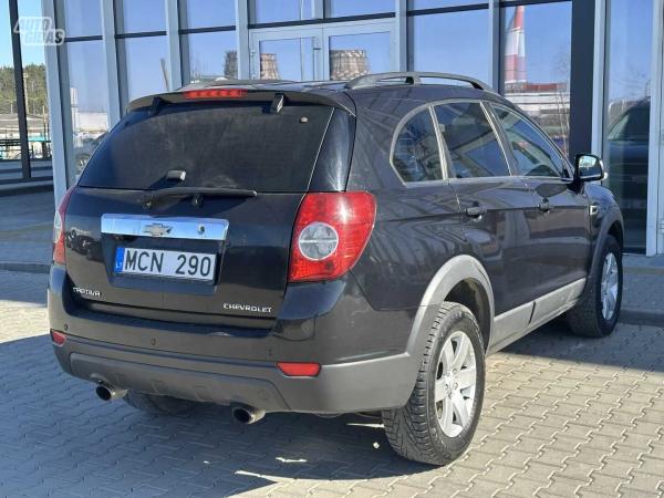 Melns Chevrolet Captiva 2012 Viļņa, ar dzinēja tilpumu 2.20 L un nobraukumu 270 tūkst. km par 3500 €, foto 6 vietnē AUTOMOTO.COM.LV