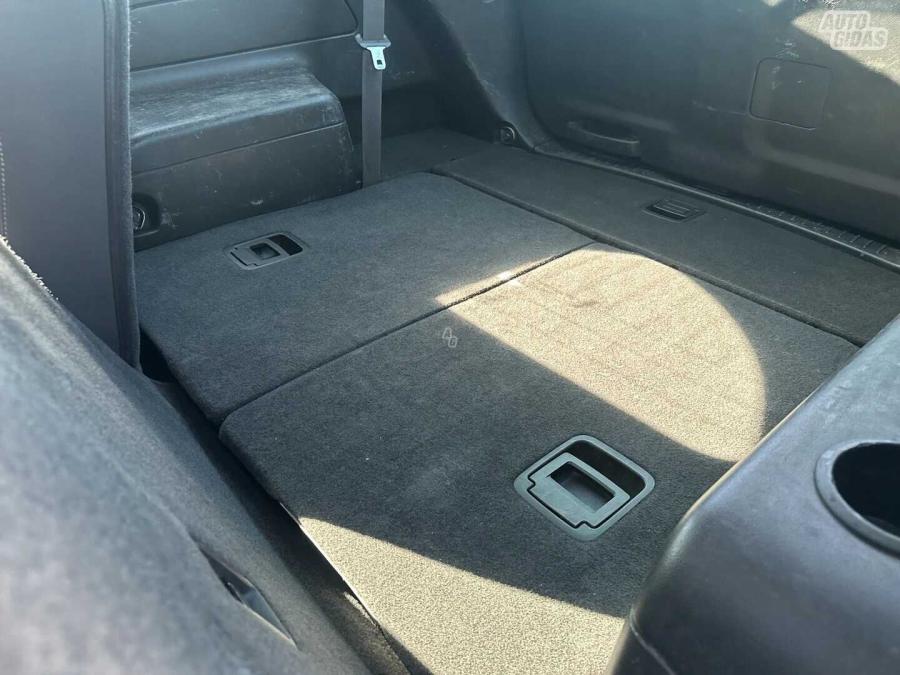 Melns Chevrolet Captiva 2012 Viļņa, ar dzinēja tilpumu 2.20 L un nobraukumu 270 tūkst. km par 3500 €, foto 14 vietnē AUTOMOTO.COM.LV
