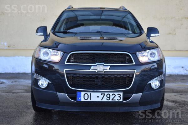 Melns Chevrolet Captiva 2012 Talsi, ar dzinēja tilpumu 2.20 L un nobraukumu 193 tūkst. km par 6500 €, foto 3 vietnē AUTOMOTO.COM.LV