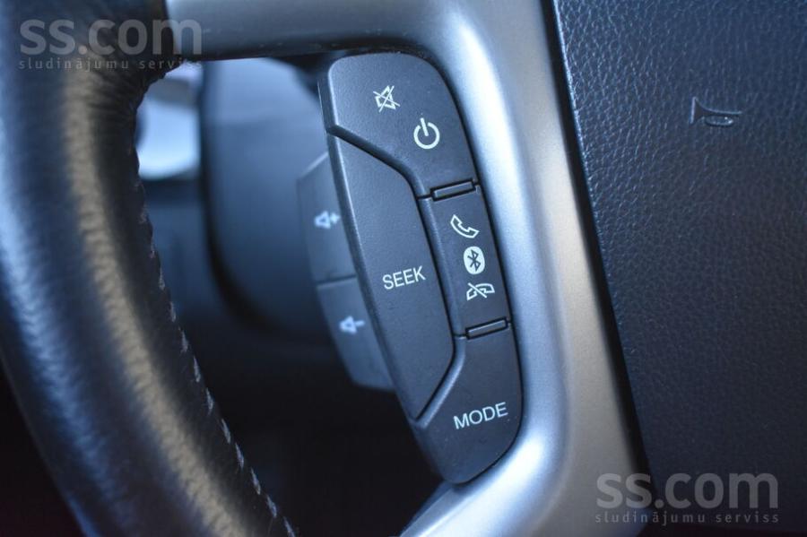 Melns Chevrolet Captiva 2012 Talsi, ar dzinēja tilpumu 2.20 L un nobraukumu 193 tūkst. km par 6500 €, foto 13 vietnē AUTOMOTO.COM.LV