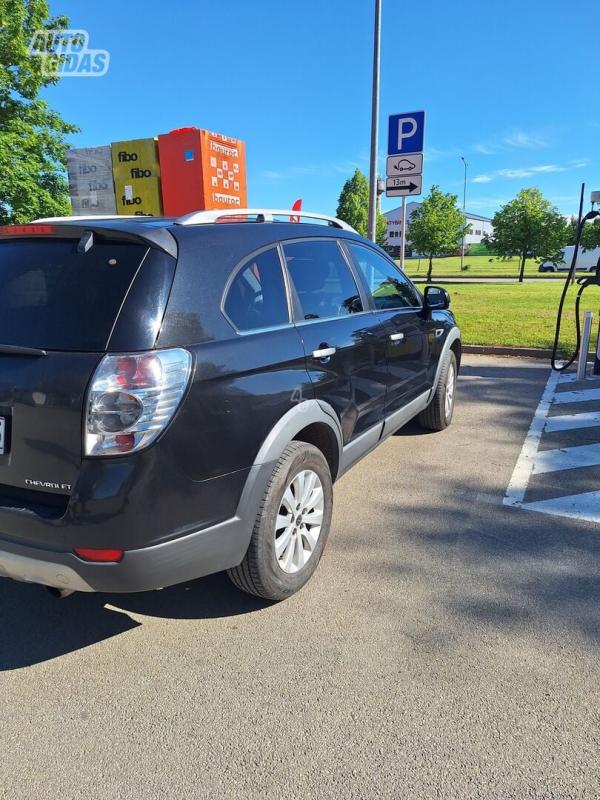 Melns Chevrolet Captiva 2012 Mažeikiai, ar dzinēja tilpumu 2.20 L un nobraukumu 248 tūkst. km par 4500 €, foto 4 vietnē AUTOMOTO.COM.LV