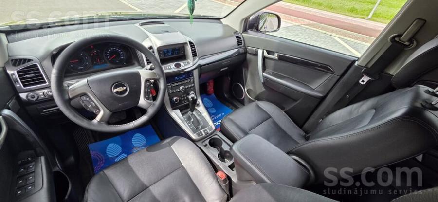 Black Chevrolet Captiva 2012 in Jelgava, with an engine capacity of 2.20 L and mileage of 0 thousand km for 6990 €, photo 7 on AUTOMOTO.COM.LV