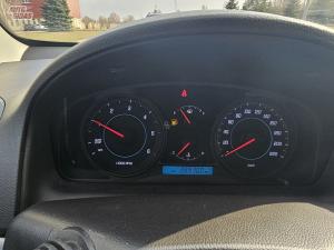 Black Chevrolet Captiva 2012 in Vilnius, with an engine capacity of 2.20 L and mileage of 269 thousand km for 4900 €, photo 17 on AUTOMOTO.COM.LV