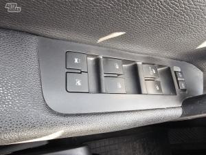 Black Chevrolet Captiva 2012 in Vilnius, with an engine capacity of 2.20 L and mileage of 269 thousand km for 4900 €, photo 26 on AUTOMOTO.COM.LV