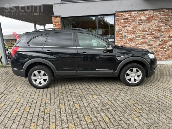 Melns Chevrolet Captiva 2012 Talsi, ar dzinēja tilpumu 2.20 L un nobraukumu 149 tūkst. km par 6500 €, foto 3 vietnē AUTOMOTO.COM.LV