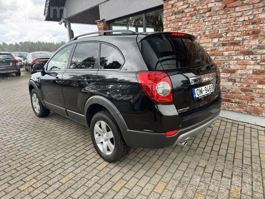 Melns Chevrolet Captiva 2012 Talsi, ar dzinēja tilpumu 2.20 L un nobraukumu 149 tūkst. km par 6500 €, foto 9 vietnē AUTOMOTO.COM.LV