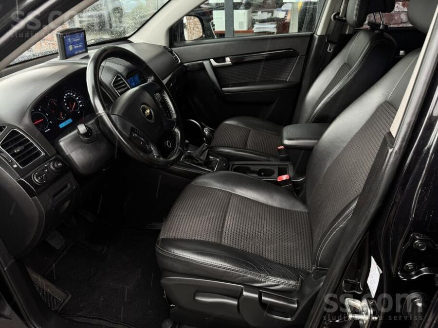 Melns Chevrolet Captiva 2012 Talsi, ar dzinēja tilpumu 2.20 L un nobraukumu 149 tūkst. km par 6500 €, foto 13 vietnē AUTOMOTO.COM.LV
