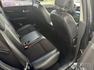 Melns Chevrolet Captiva 2012 Talsi, ar dzinēja tilpumu 2.20 L un nobraukumu 149 tūkst. km par 6500 €, foto 17 vietnē AUTOMOTO.COM.LV