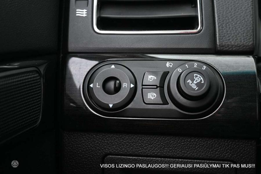 Melns Chevrolet Captiva 2012 Kretinga, ar dzinēja tilpumu 2.20 L un nobraukumu 204 tūkst. km par 5899 €, foto 30 vietnē AUTOMOTO.COM.LV