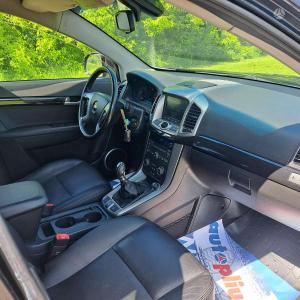 Black Chevrolet Captiva 2012 in Vilnius, with an engine capacity of 2.20 L and mileage of 223 thousand km for 5100 €, photo 19 on AUTOMOTO.COM.LV
