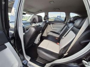 Black Chevrolet Captiva 2012 in Siauliai, with an engine capacity of 2.23 L and mileage of 225 thousand km for 4750 €, photo 16 on AUTOMOTO.COM.LV