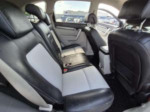 Black Chevrolet Captiva 2012 in Siauliai, with an engine capacity of 2.23 L and mileage of 225 thousand km for 4750 €, photo 19 on AUTOMOTO.COM.LV