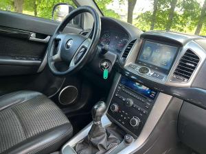 Black Chevrolet Captiva 2012 in Vilnius, with an engine capacity of 2.20 L and mileage of 260 thousand km for 3699 €, photo 13 on AUTOMOTO.COM.LV