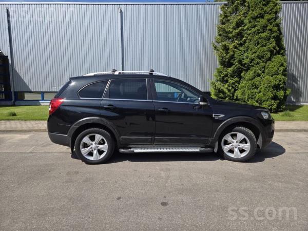 Melns Chevrolet Captiva 2012 Rīga, ar dzinēja tilpumu 2.20 L un nobraukumu 193 tūkst. km par 6300 €, foto 1 vietnē AUTOMOTO.COM.LV