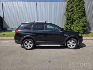 Melns Chevrolet Captiva 2012 Rīga, ar dzinēja tilpumu 2.20 L un nobraukumu 193 tūkst. km par 6300 €, foto  vietnē AUTOMOTO.COM.LV