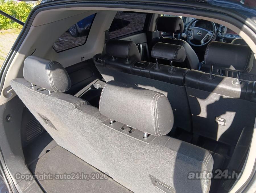 Melns Chevrolet Captiva 2012 Tallina, ar dzinēja tilpumu 2.20 L un nobraukumu 220 tūkst. km par 4300 €, foto 12 vietnē AUTOMOTO.COM.LV