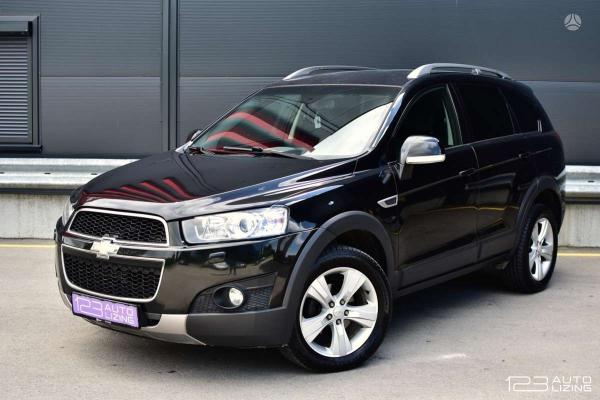 Black Chevrolet Captiva 2012 in Kretinga, with an engine capacity of 2.20 L and mileage of 234 thousand km for 6350 €, photo 1 on AUTOMOTO.COM.LV