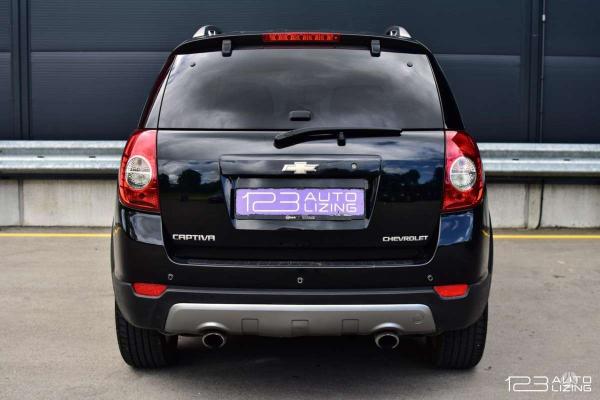 Black Chevrolet Captiva 2012 in Kretinga, with an engine capacity of 2.20 L and mileage of 234 thousand km for 6350 €, photo 9 on AUTOMOTO.COM.LV